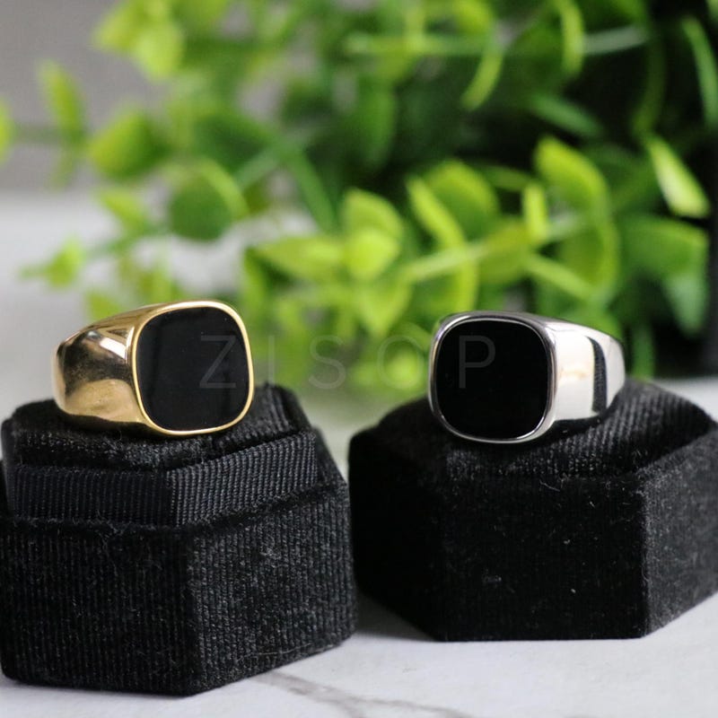 Onyx Signet Ring - Etsy