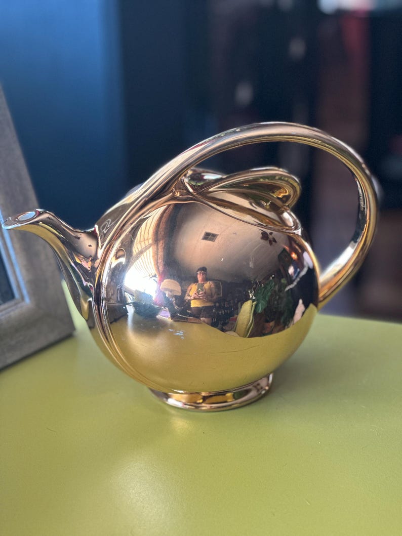 1930s Hall USA Art Deco Airflow Teapot – Golden Glo Mirror Finish ...