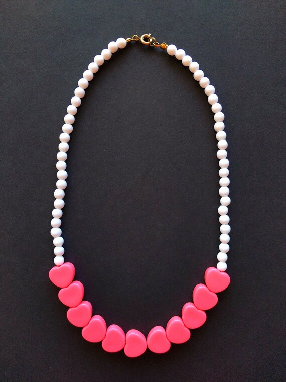 So Cute Vintage 80s Bubblegum Pink Hearts Beaded Neck… - Gem