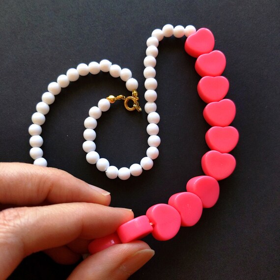 So Cute Vintage 80s Bubblegum Pink Hearts Beaded Neck… - Gem
