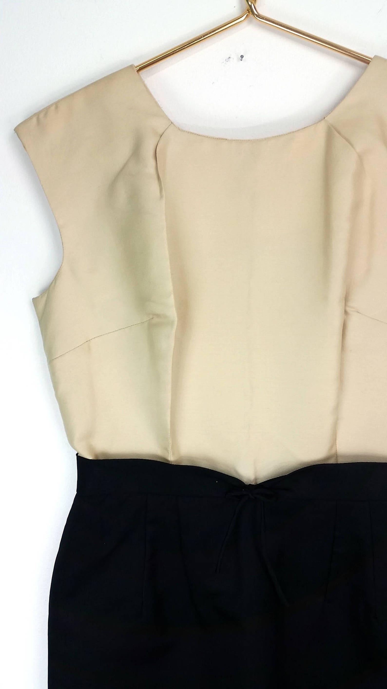 Vintage 50s 60s Tan & Black Hourglass Dress by Miss Ellyn AS | Etsy