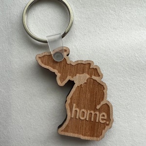 State of Michigan Keychain Home Key Ring Holder Bag Tag Laser Engraved ...