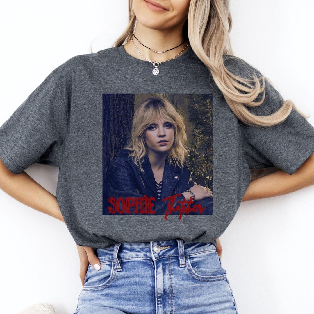 Sophie Thatcher Shirt, Yellowjackets Tee, Natalie Scatorccio T-shirt ...