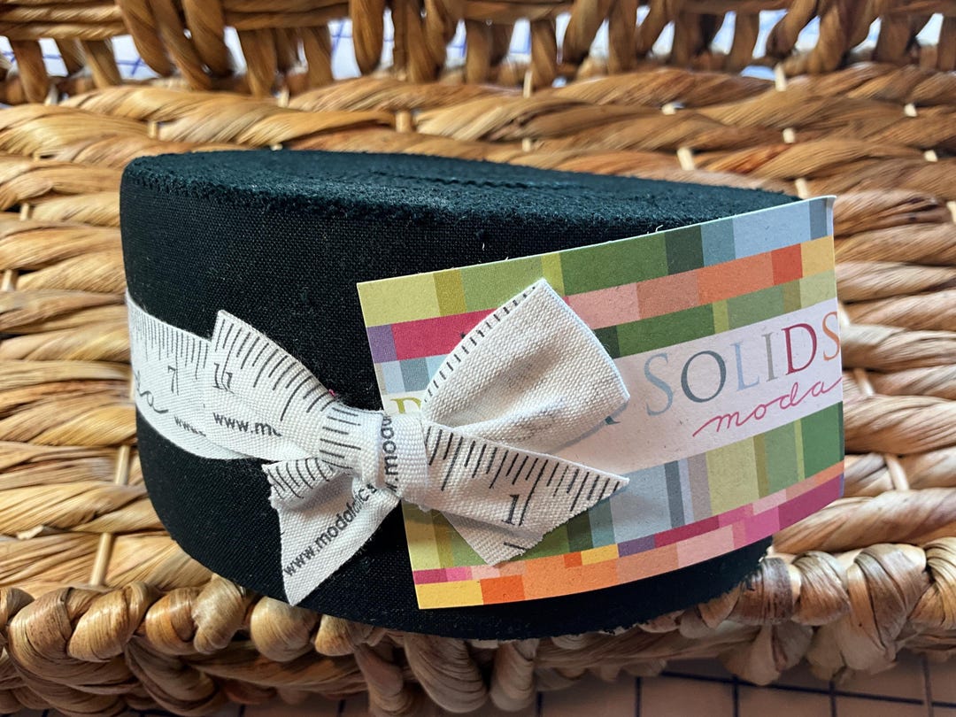 Bella Solids Black Jelly Roll by Moda (40 Pieces, 2.5” X 44”) - Etsy
