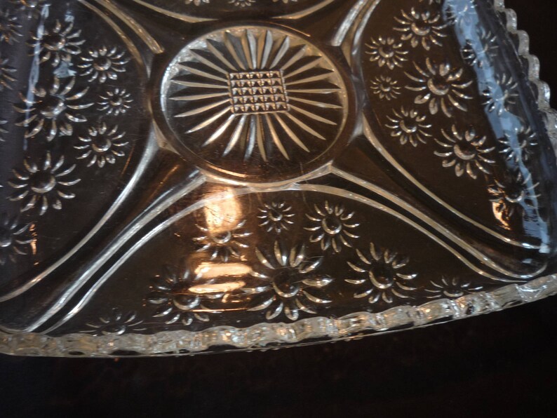 Serving Dish Daisy Sunflower Pattern EAPG Mid Century 1940s - Etsy