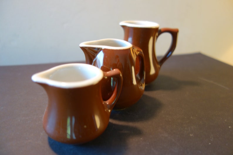 Set of Hall Creamers Great Little Collection. Mint Condition. Three ...