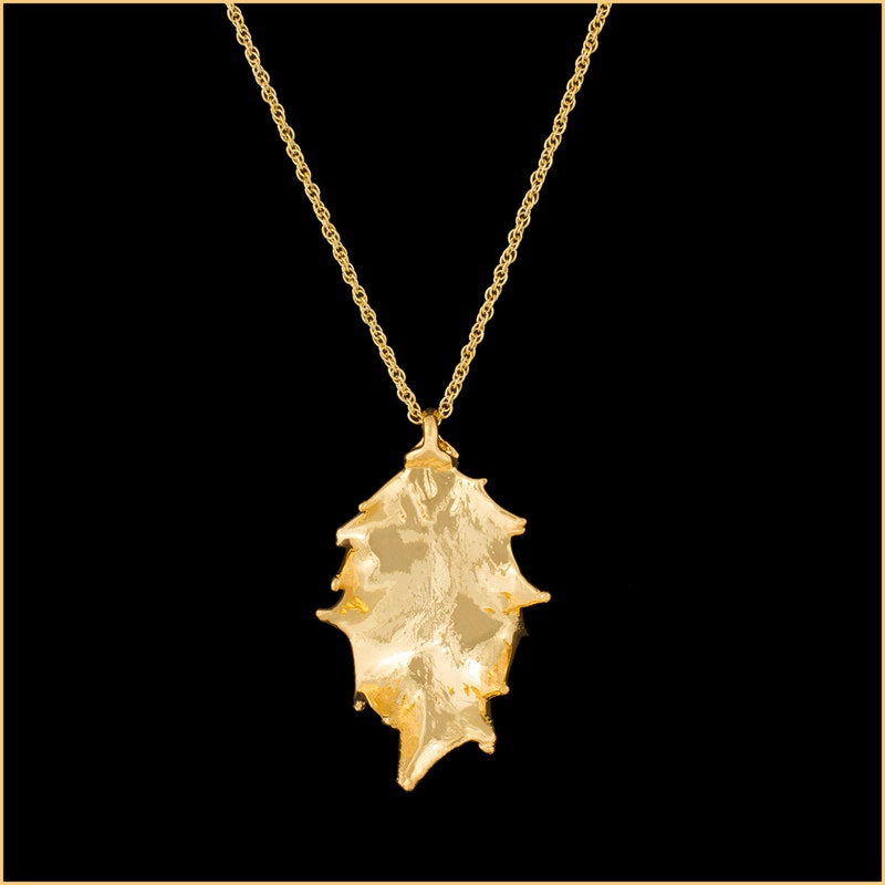 Holly Leaf Necklace - Etsy