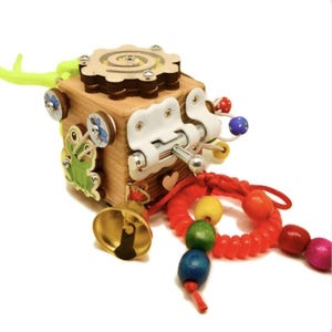 Busy Cube for Kids - Educational and Interactive Toy With Buttons ...
