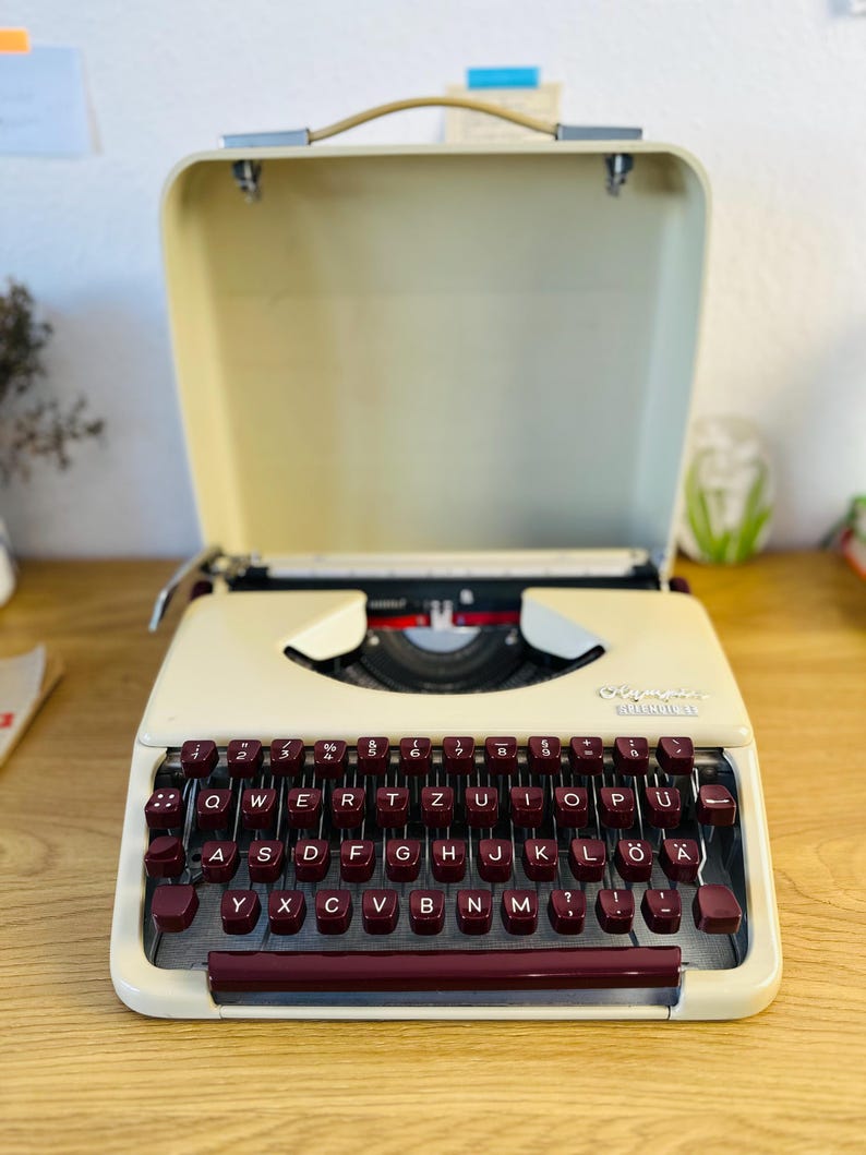 Vintage German Olympia Typewriter From the 1962s – Fully Working ...
