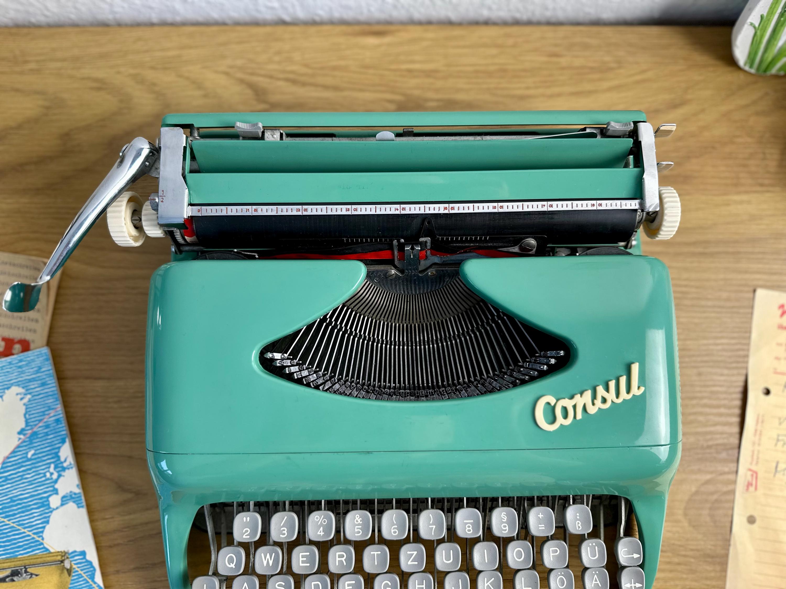 Consul Portable Typewriter – Turquoise, 1970s, Manual Antique ...