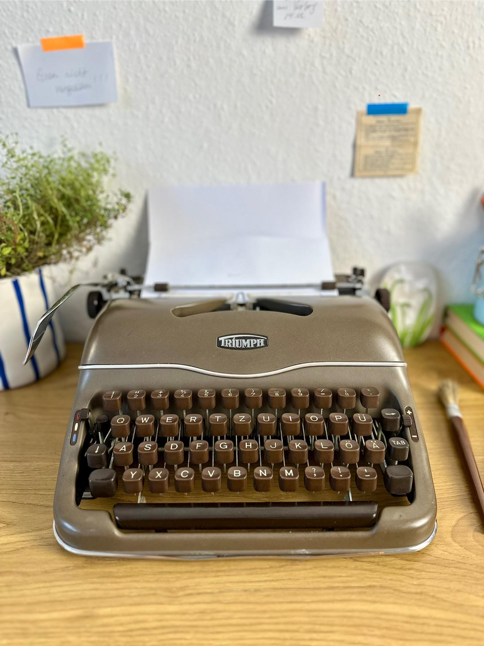 Vintage German Triumph Typewriter From the 1950s – Fully Working Mechanical Typewriter Classic ...