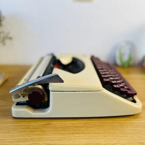 Vintage German Olympia Typewriter From the 1962s – Fully Working ...