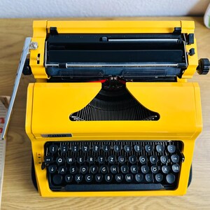 Erika Typewriter – 1960s, Yellow, Vintage German Machine – Vintage ...