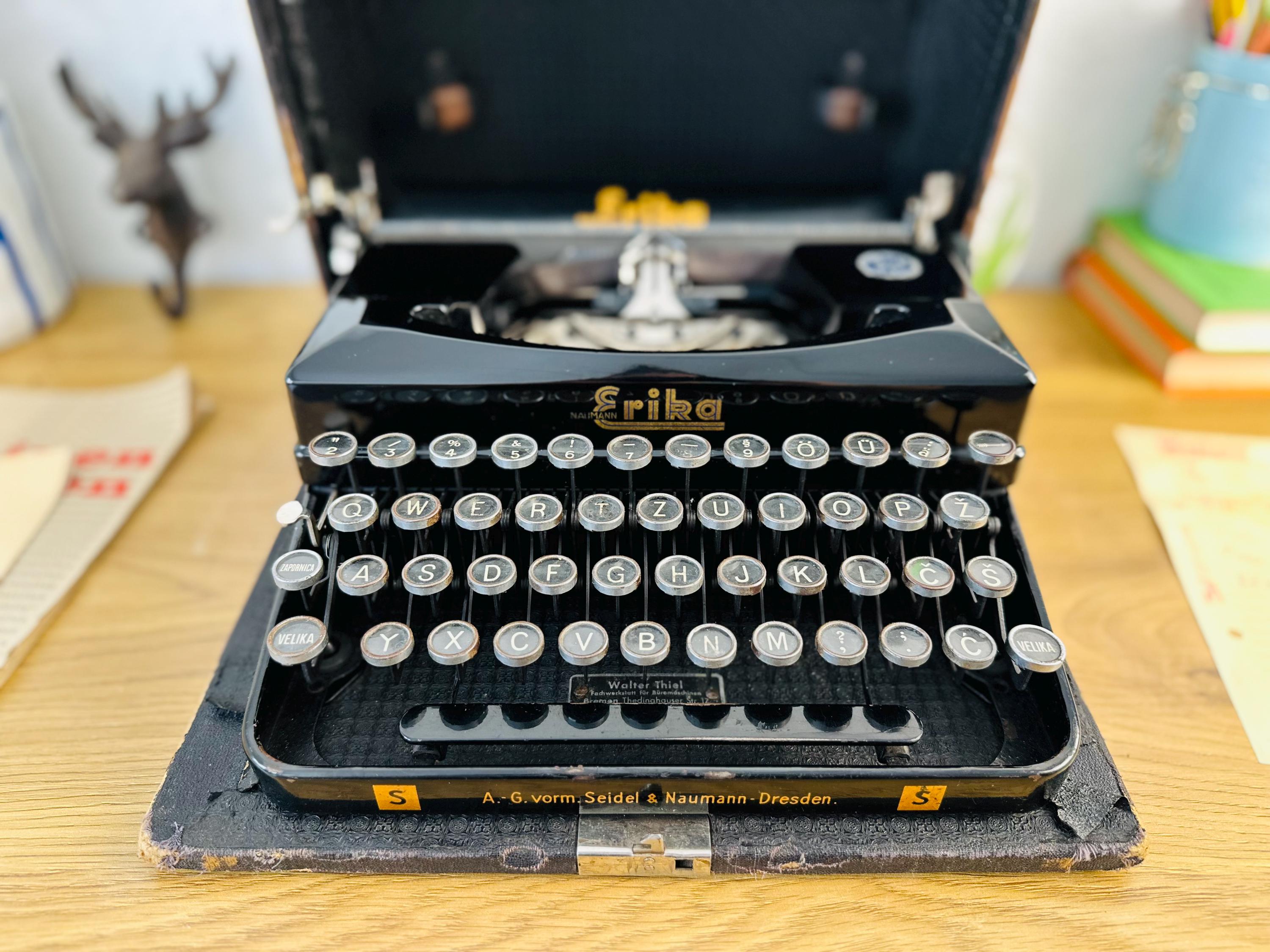 Erika Typewriter – 1930s, Fully Working, Vintage German Machine - Etsy