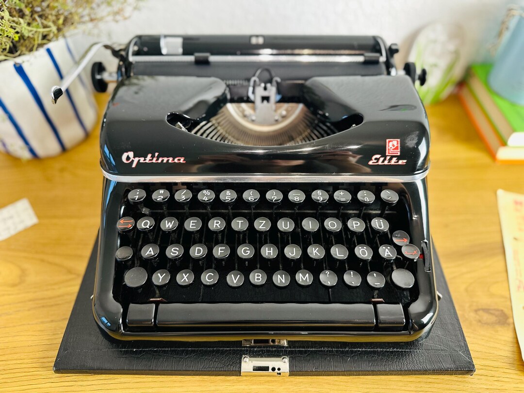 Optima Elite 1953 Black Typewriter – Vintage Retro Writing Tool - Etsy