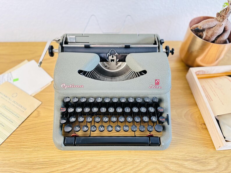 Optima Elite Vintage Typewriter – Gray, Perfect Condition, With Case - Etsy