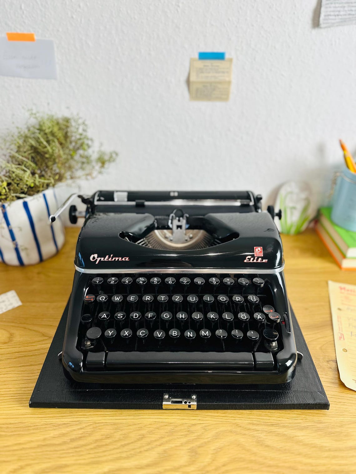 Optima Elite 1953 Black Typewriter – Vintage Retro Writing Tool - Etsy