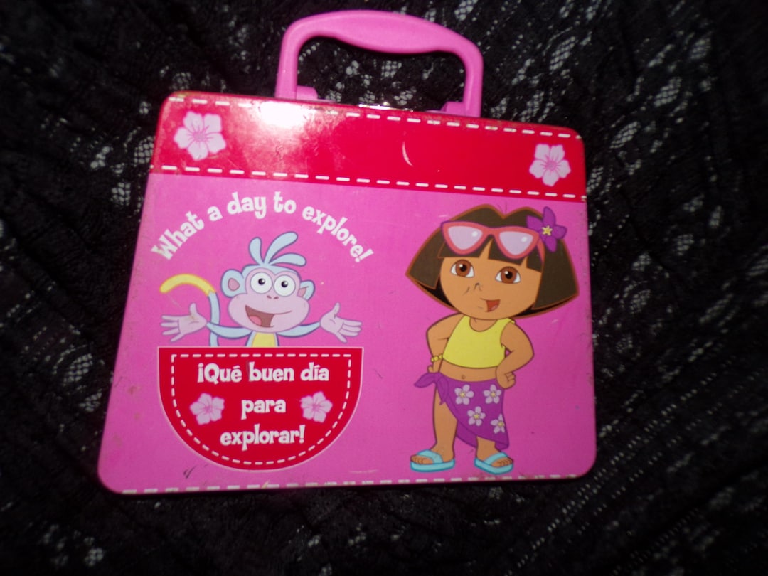 Vintage Dora Explorer Metal Playset With Dora Figures Clothes and Other ...