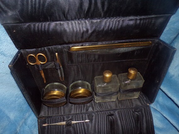 vintage antique leather travel kit case with brush co… - Gem