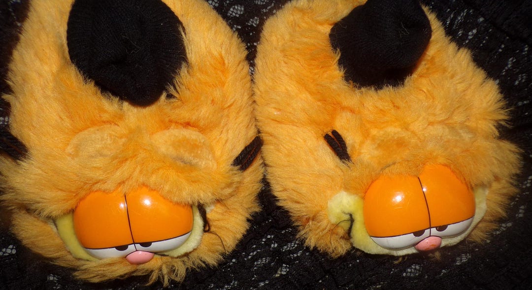 Vintage Plush Kids Plush Garfield the Cat Size Medium 7/8 Bedroom ...