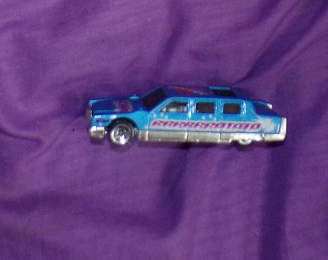 Vintage 1990 Loose Hot Wheels Limozeen Metalflake Blue Vintage Toy Car ...