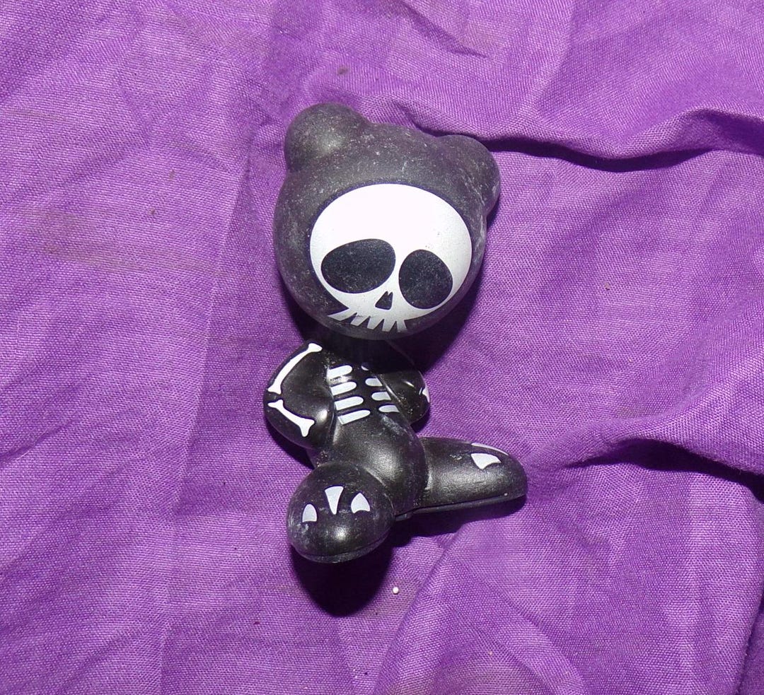 Vintage Funkey Skeleton Unlock A World of Games 3” Figurine Toy Black ...
