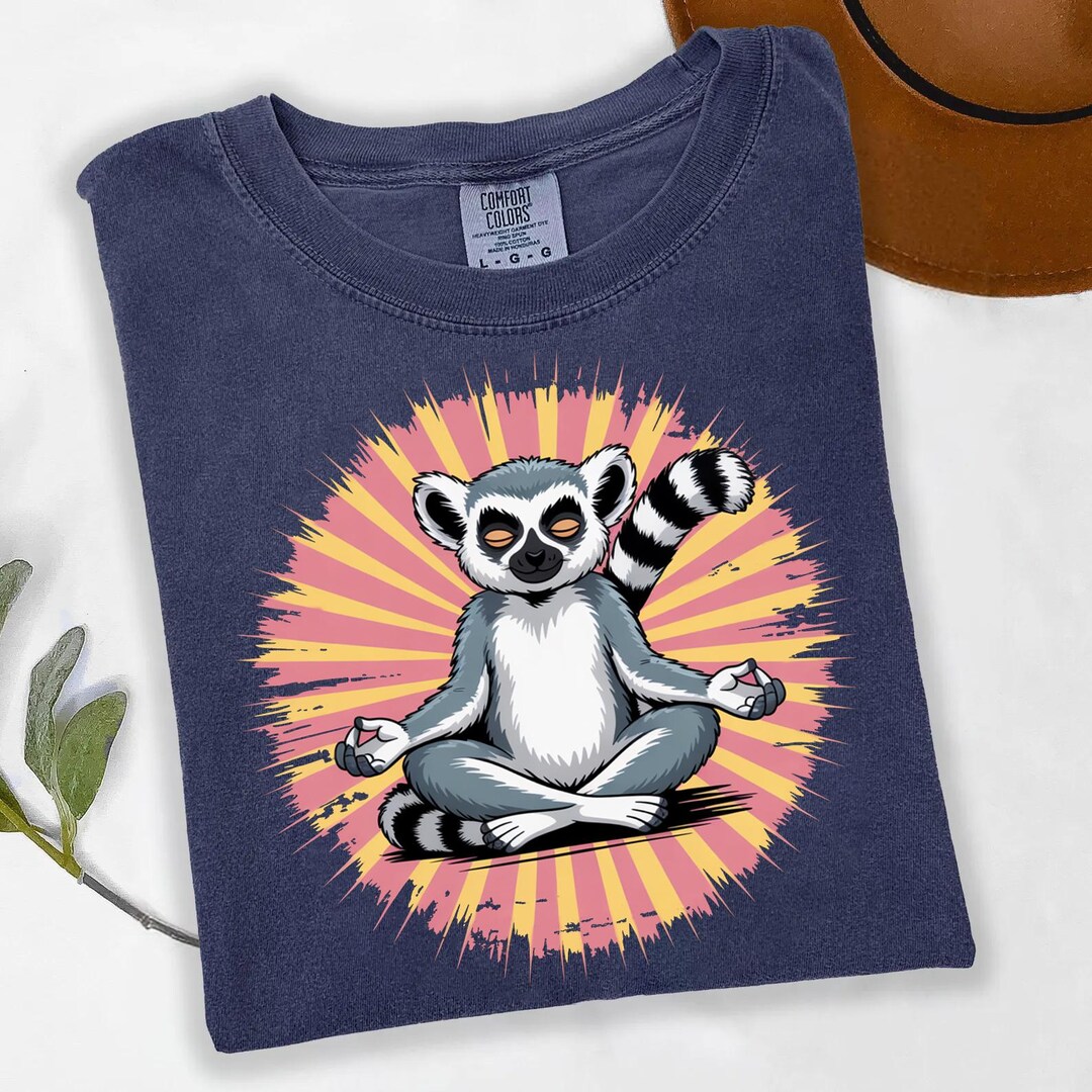 Meditating Lemur Shirt, Funny Yoga Tee, Animal Lover Gift - Etsy