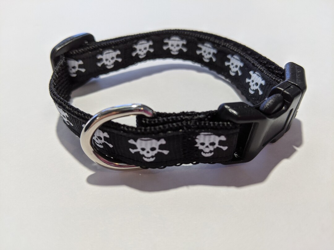 Skulls Dog Collar | Gothic Small Collar | 1/2 Inch Wide Small Collar ...