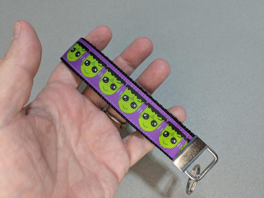 Frankenstein Keychain, 1” Wide Key Fob Wristlet, Gift for Halloween - Etsy