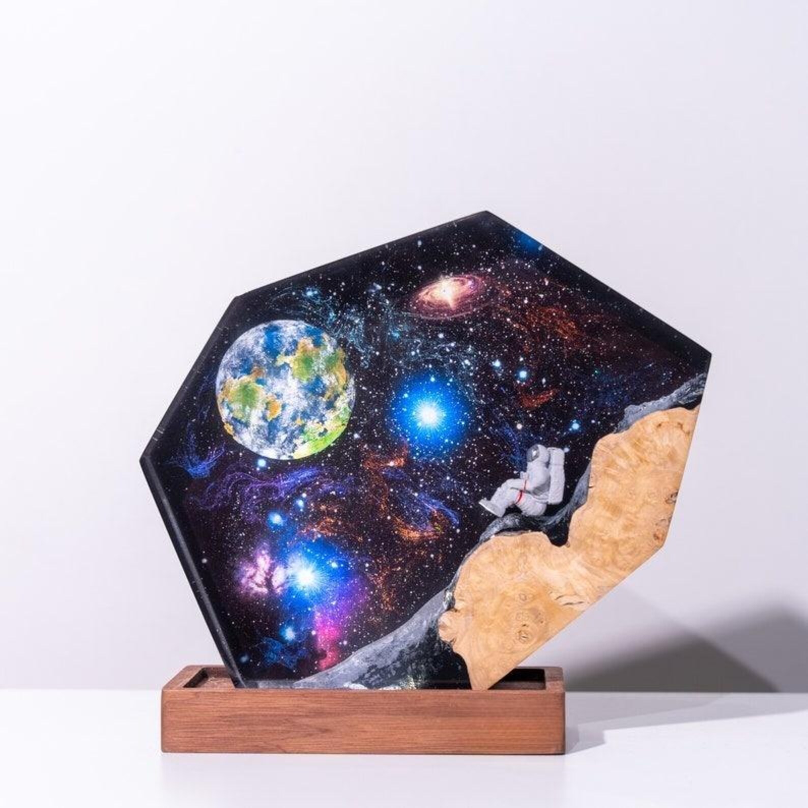 INTERSTELLAR EPOXY LAMP, Space Galaxy Resin and Wood Night Light ...