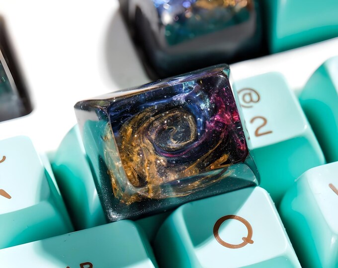 ASTRONAUT on Space Ship Artisan Keycap, Astronaut Custom Keycaps ...