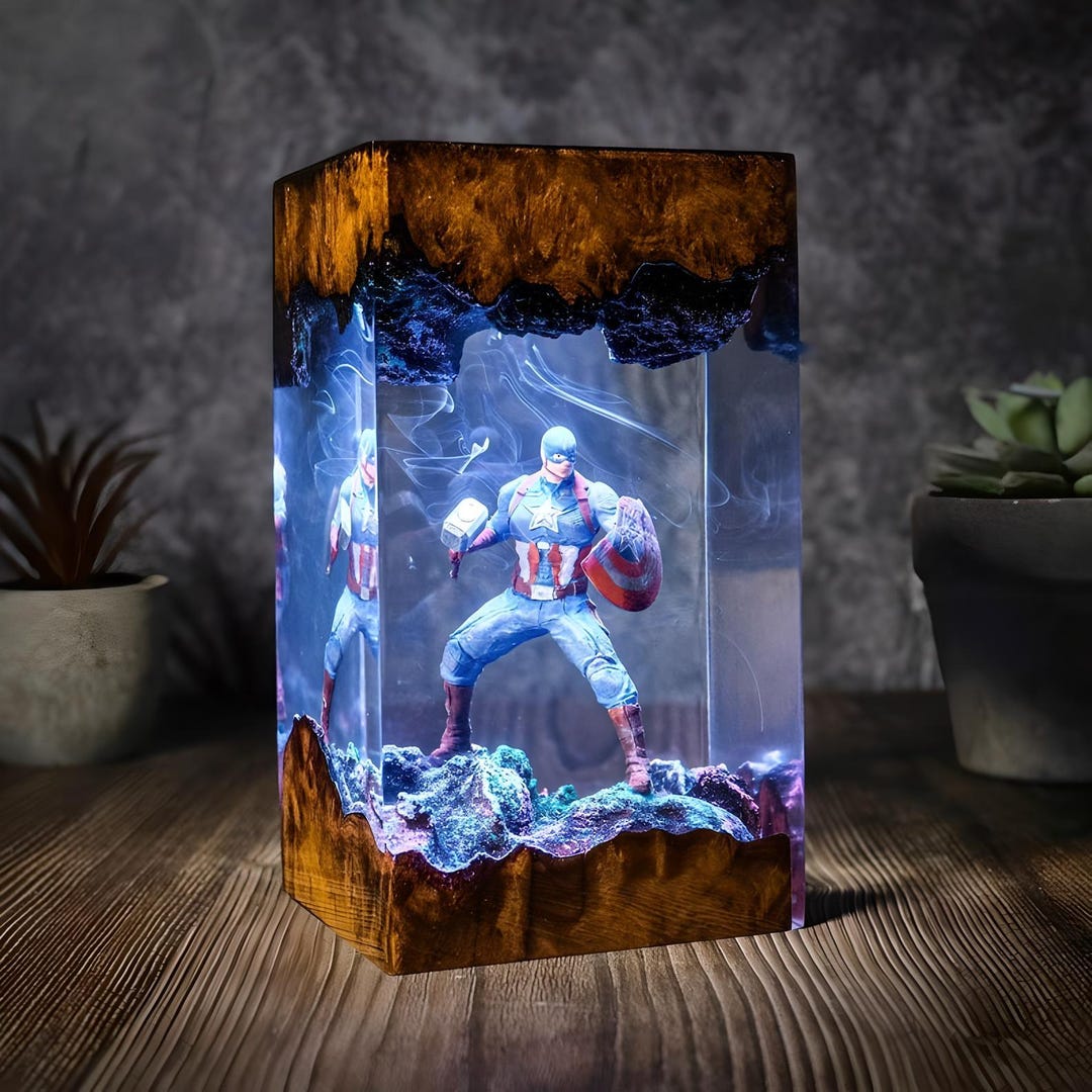 Captain America Epoxy Lamp, Super Hero Diorama Lamp, Custom Captain ...