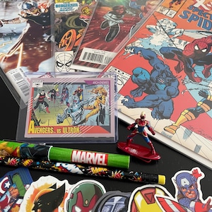 Blind Date With a Comic Book | 4 Comics & Gift Set | EPIC ENCOUNTER ...