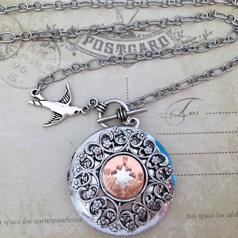 Compass Locket - Etsy