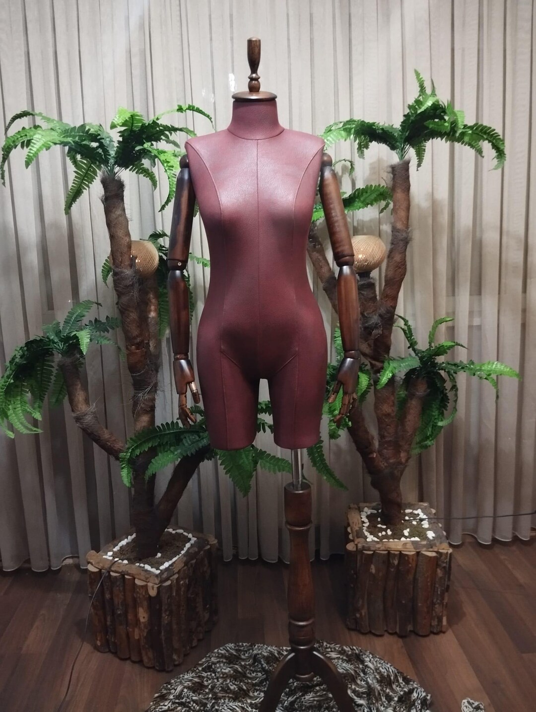 Wooden Arm Display Mannequin Showcase Mannequin Clothing Mannequin ...