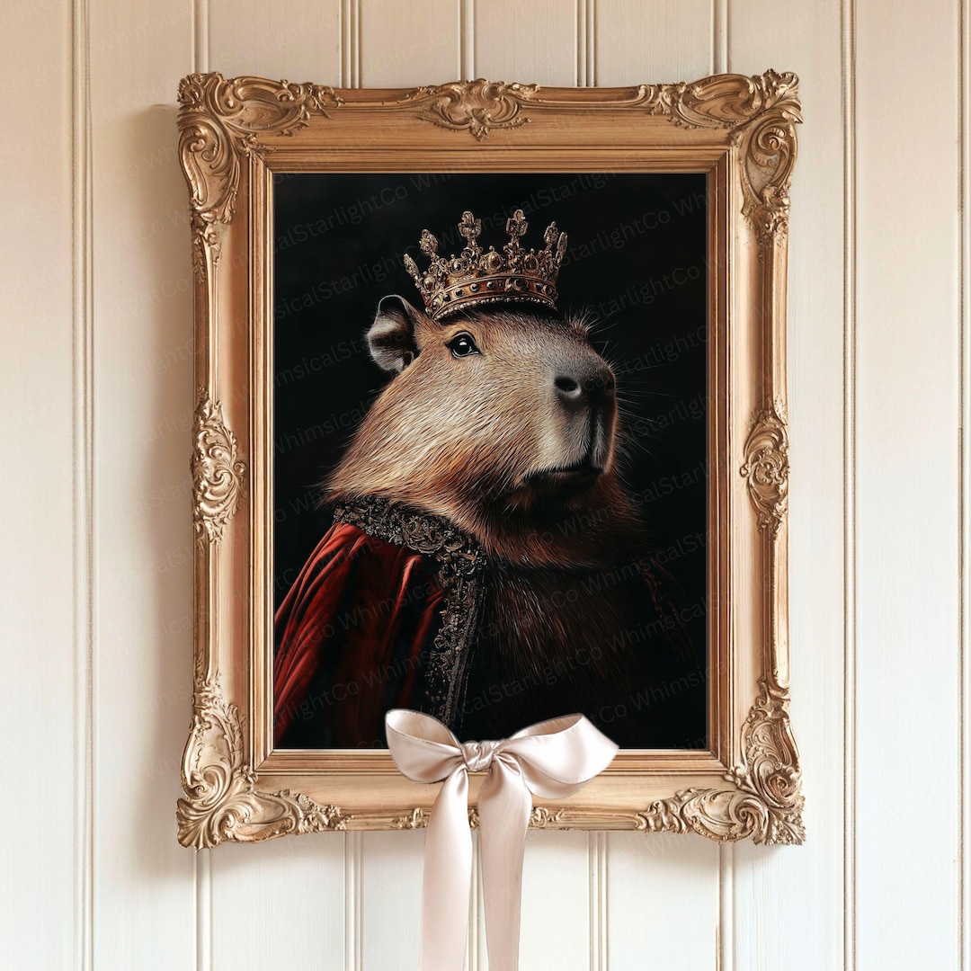 The "capy Royal" Wall Art Print