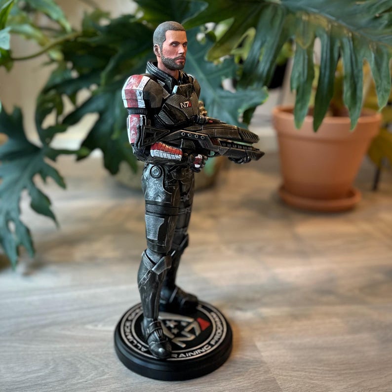 Commander Shepard Mass Effect Figure - Statue REAL PHOTO No AI - Etsy