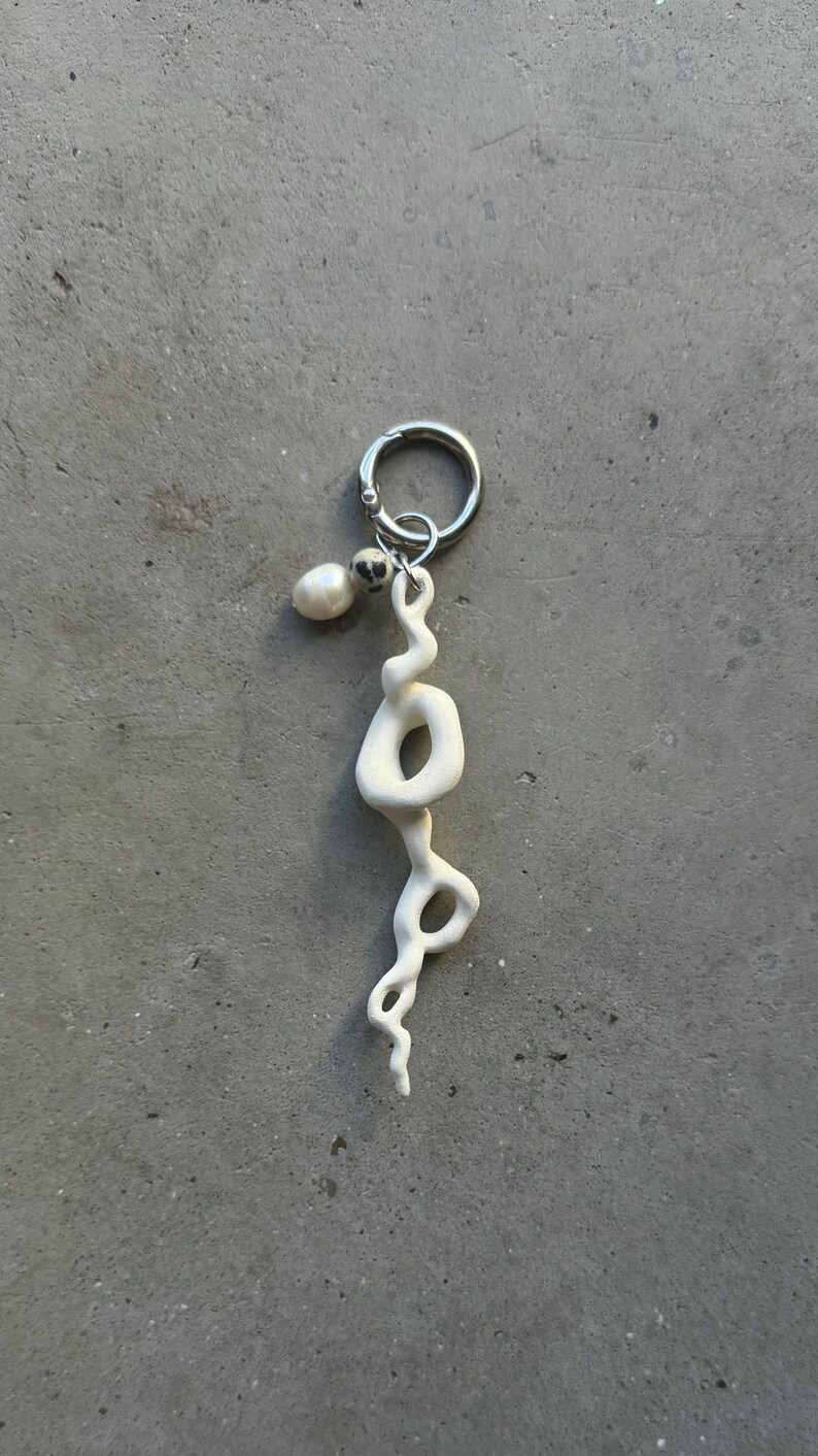 3D Printed Totem Pendant: Handmade Charm With Vintage Beads - Etsy