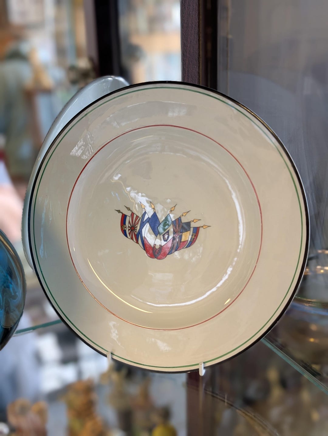 Vintage Gucci Ceramic Plate – International Flags Design – Made in ...