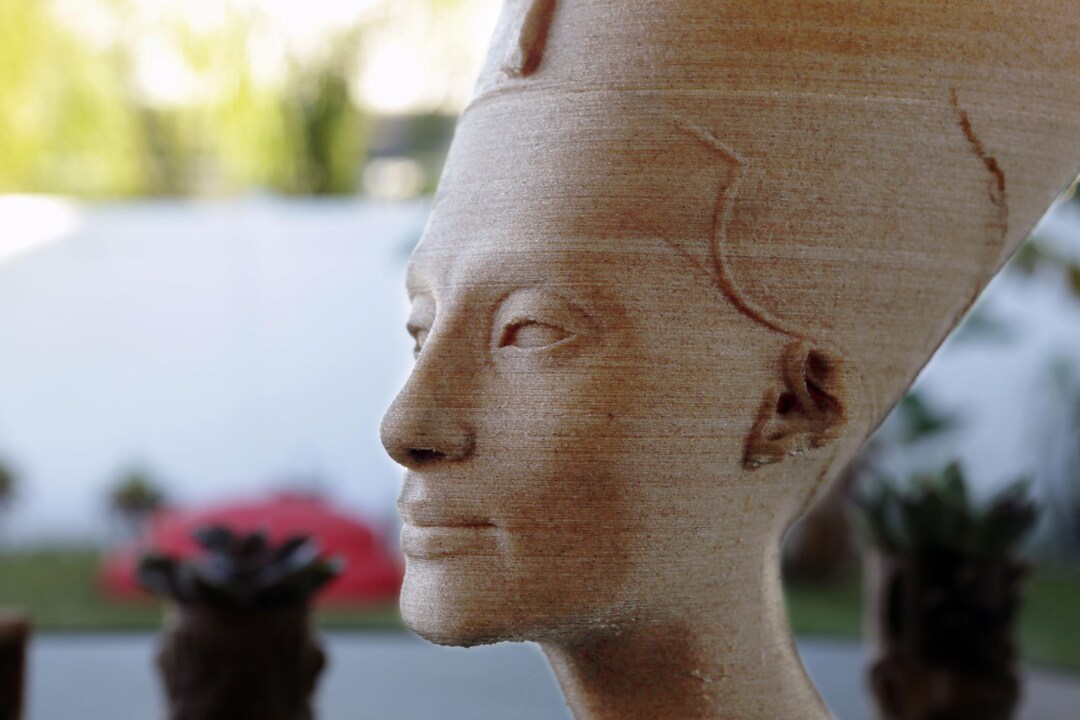 3D Printed Nefertiti Bust Planter, Decorative Sculpture Plant Pot ...