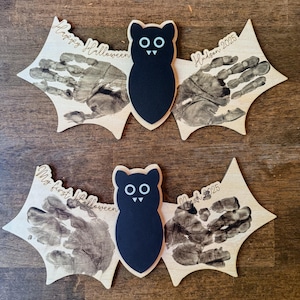 Halloween Bat Handprint Keepsake: DIY Kids Craft, Spooky Decor - Etsy