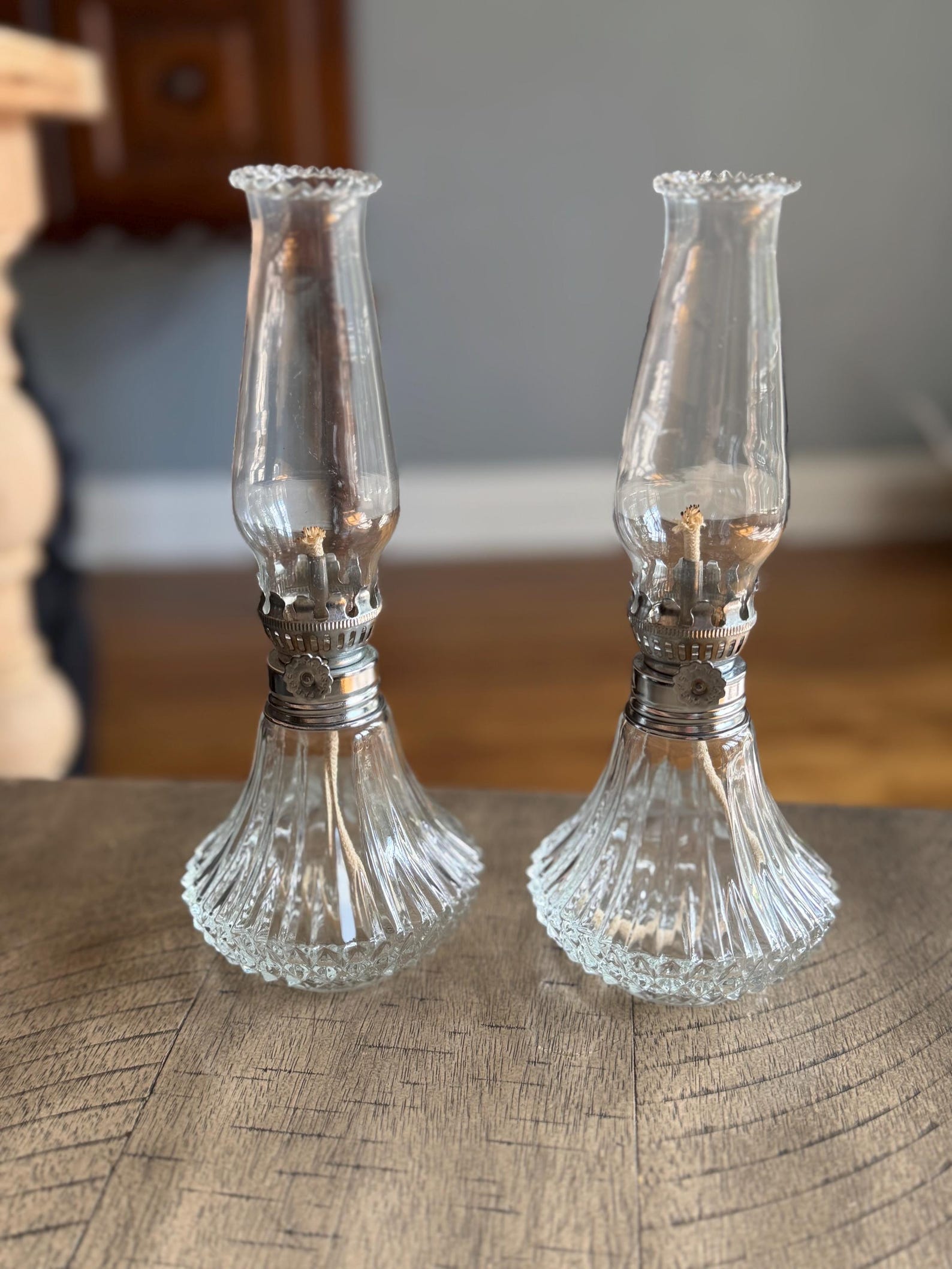 Vintage Lamplight Farms 2 Oil Lamps Crystal Glass 9" Tall Light Made in ...