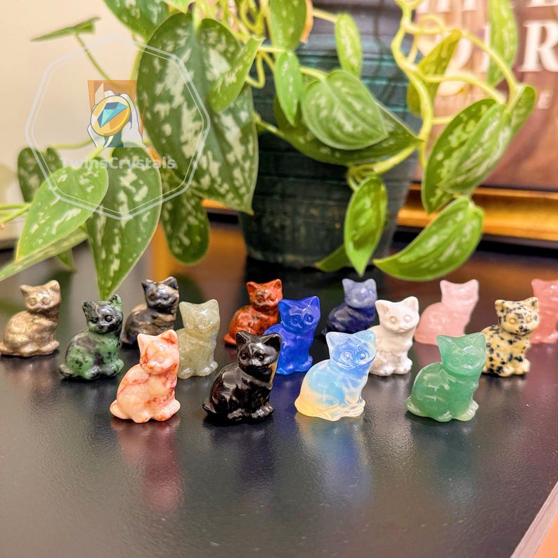 Handcrafted 3cm Gemstone Cat Figurine: Healing Crystal Decor - Etsy