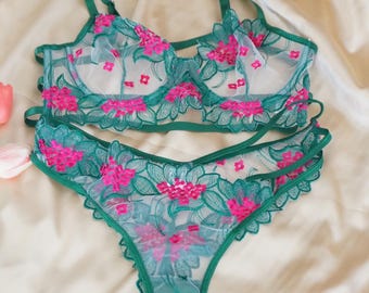 Lingerie Sets - Etsy Canada