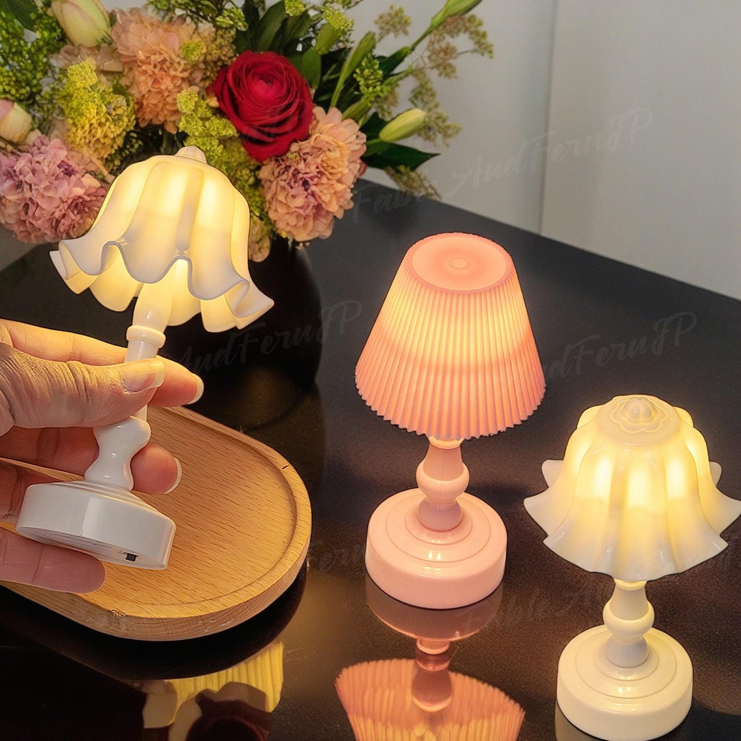 Miniature 1:12 Table Lamp, Lanlinghua Table Lamp, Doll House Props ...
