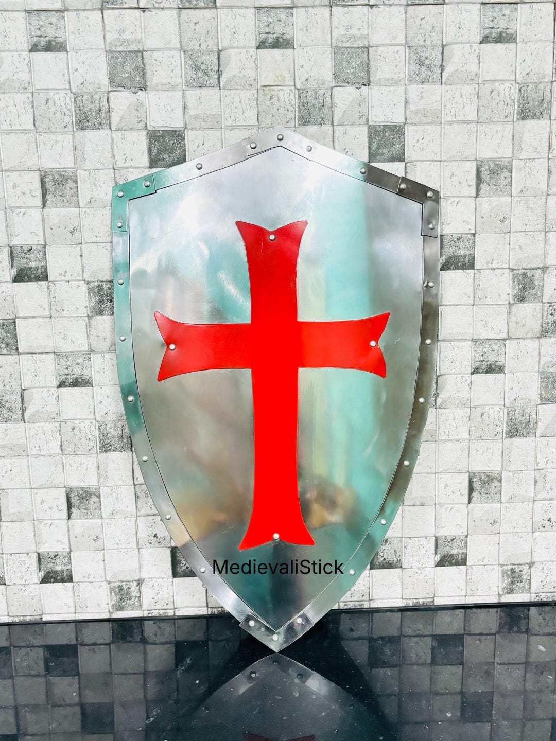 Medieval Armor Knight Templar Crusader Shield | Red Cross Combat ...