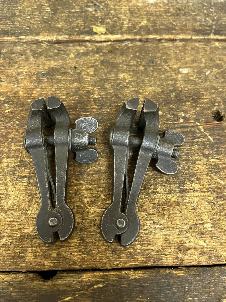 X2 Ww2/military Era Collectors Hand Vice/clamp Arrow Stamp 952 Shelley ...