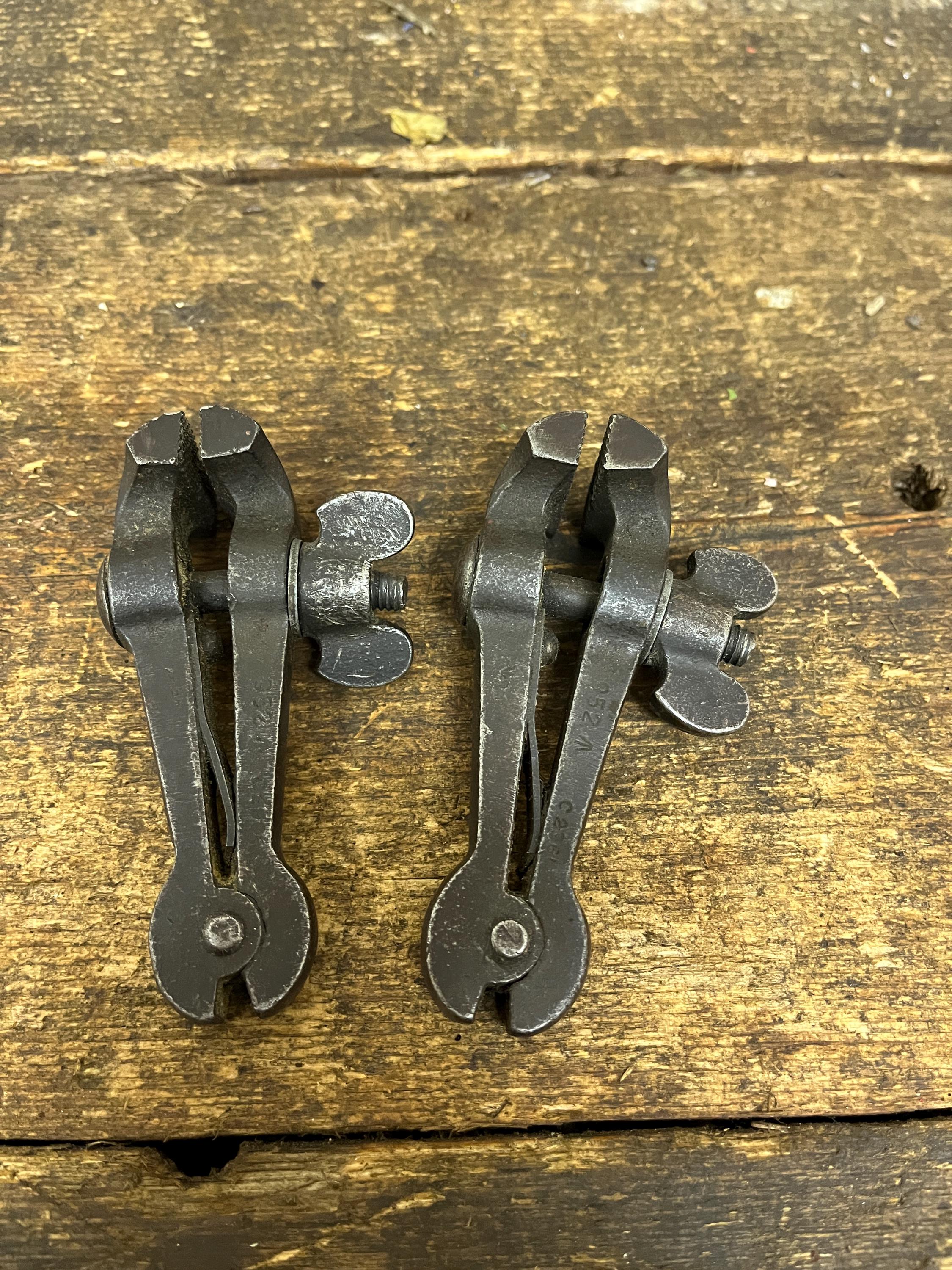 X2 Ww2/military Era Collectors Hand Vice/clamp Arrow Stamp 952 Shelley ...