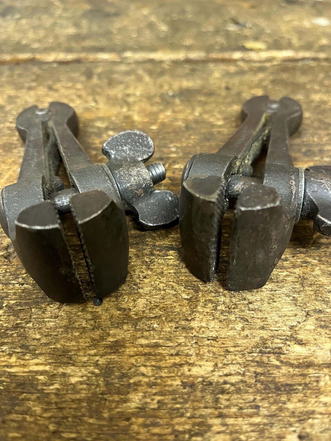 X2 Ww2/military Era Collectors Hand Vice/clamp Arrow Stamp 952 Shelley ...