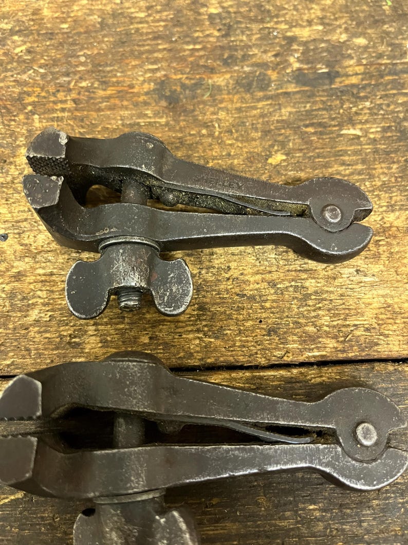 X2 Ww2/military Era Collectors Hand Vice/clamp Arrow Stamp 952 Shelley ...